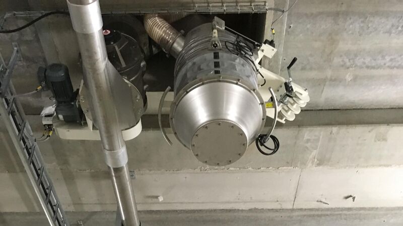 TBMA Moduflex high-end loading chutes for food pet food